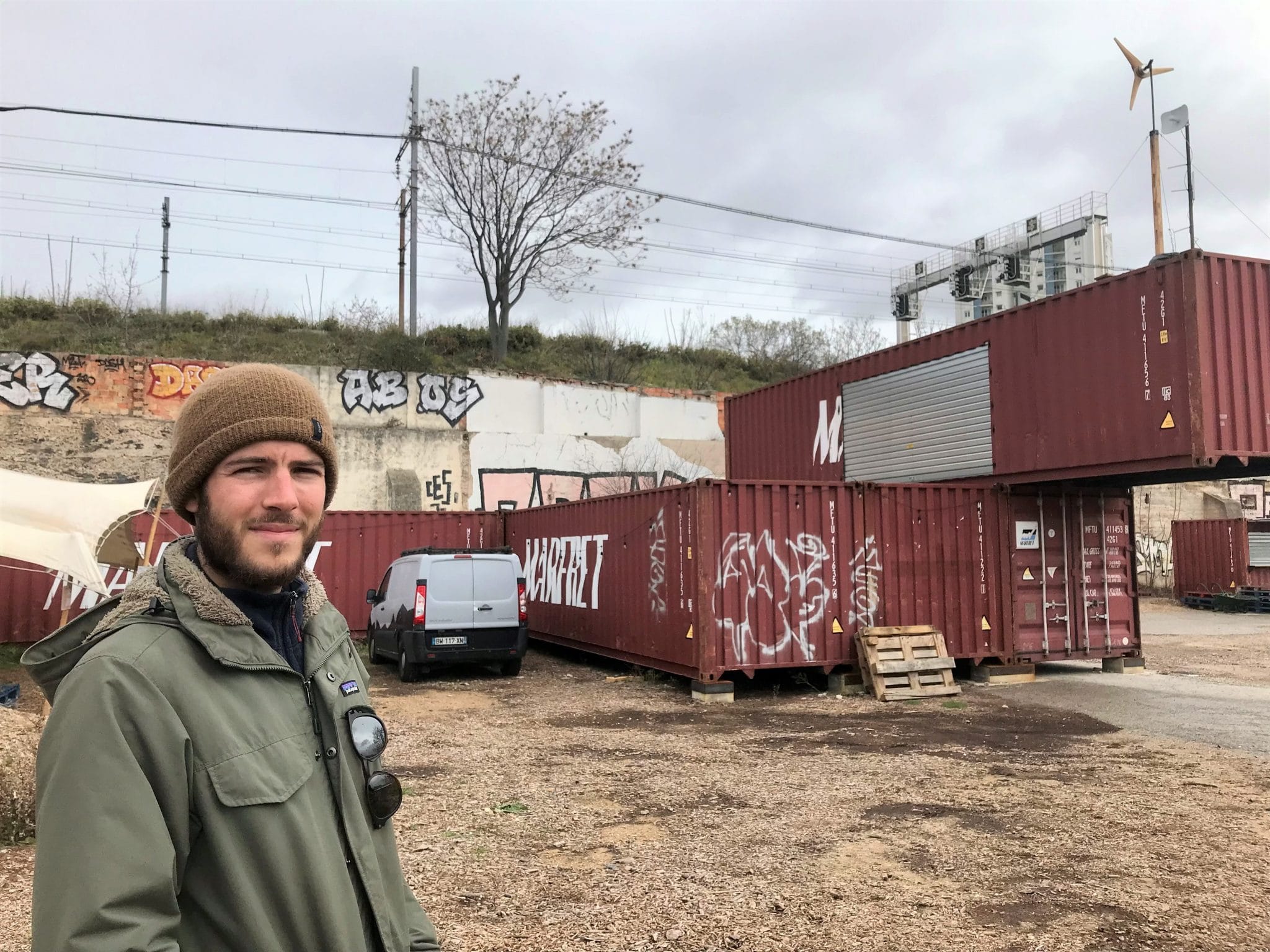 Le jardin du Talus veut survivre à la nouvelle ligne ferroviaire - Marsactu