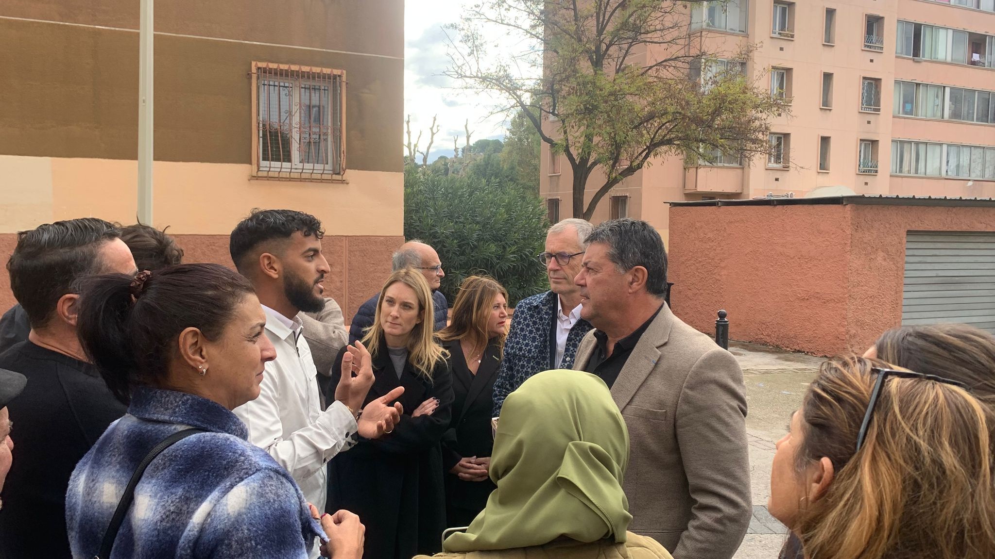 Le président de 13 Habitat Jean-Marc Perrin choisit le Clos la Rose ...